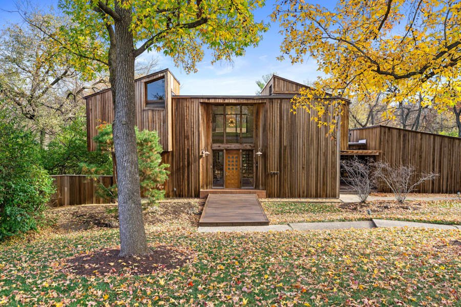 Striking Contemporary Tree House | 952 Revere Drive